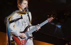 Manson 7 String E Guitar – MuseWiki: Supermassive wiki for the band Muse