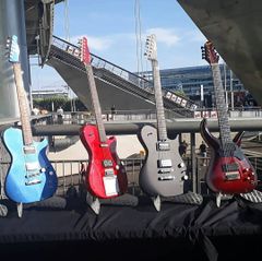 Manson 7 String E Guitar – MuseWiki: Supermassive wiki for the band Muse