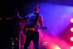 Manson Black 7 String – MuseWiki: Supermassive wiki for the band Muse